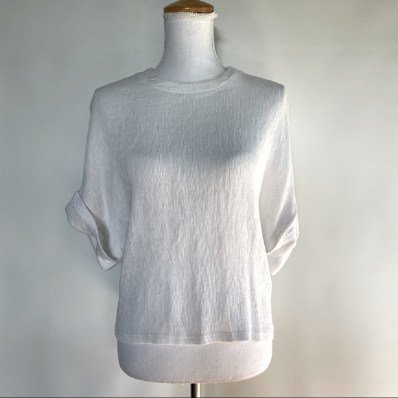 English Factory | Tops | English Factory Short Sleeve Bat Wing Top Sz M ...